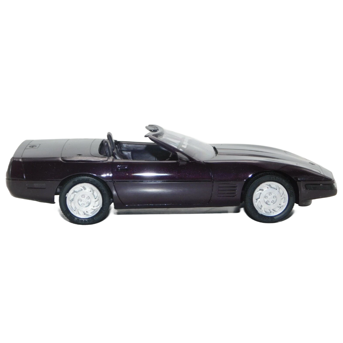 #6577 1992 Chevy Corvette Convertible Black Rose Metallic 1/25 Scale ...